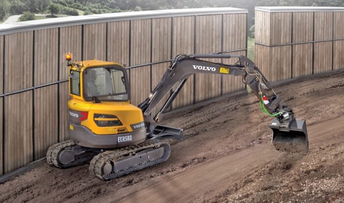 How Engines, Hydraulics and Hybrids Are Evolving the Mini Ex Market