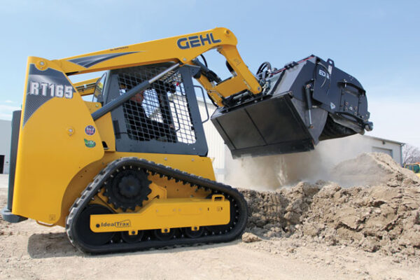 Gehl Compact Track Loaders Summarized — 2017 Spec Guide — Compact ...