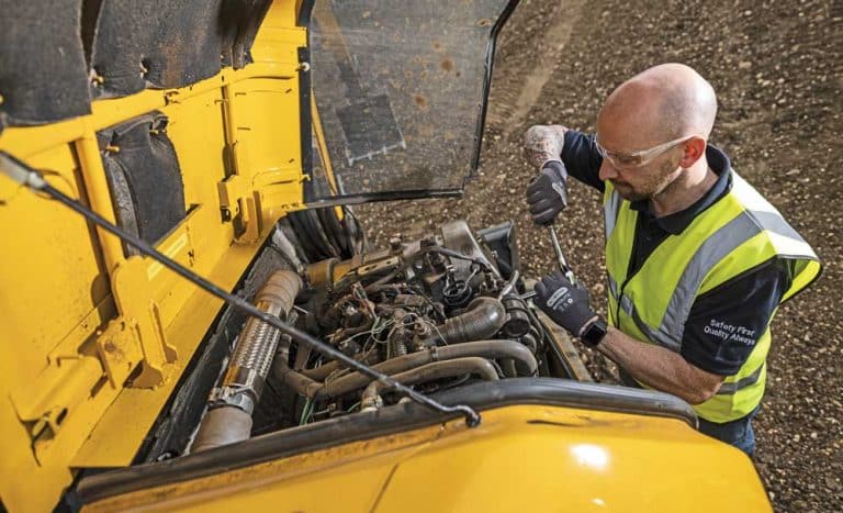 Beat the Heat: Daily Maintenance for Off-Highway Diesel Engines Dealing ...