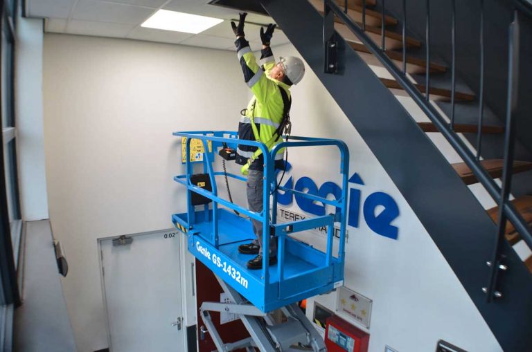 What to Consider when Selecting a Scissor Lift — Compact Equipment Magazine