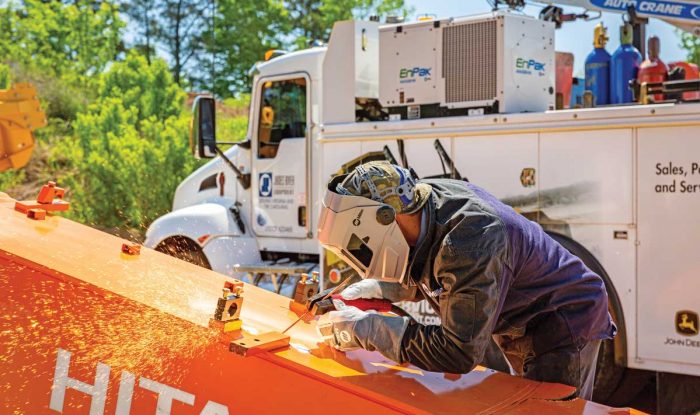 The Utility Expo Preview: Go Operate This Compact Equipment in ...