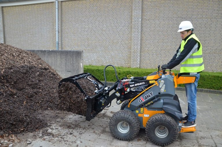 Giant by Tobroco Compact Tool Carriers Summarized — 2022 Spec Guide ...