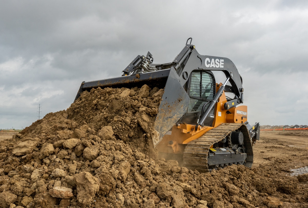 Photos! CASE Introduces One-of-a-Kind Minotaur DL550 Compact Dozer ...