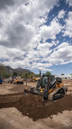 Photos! CASE Introduces One-of-a-Kind Minotaur DL550 Compact Dozer ...