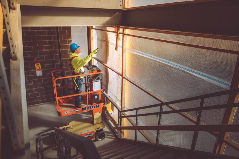 Four Tips for MEWP Operation in Below-Freezing Temperatures — Compact ...