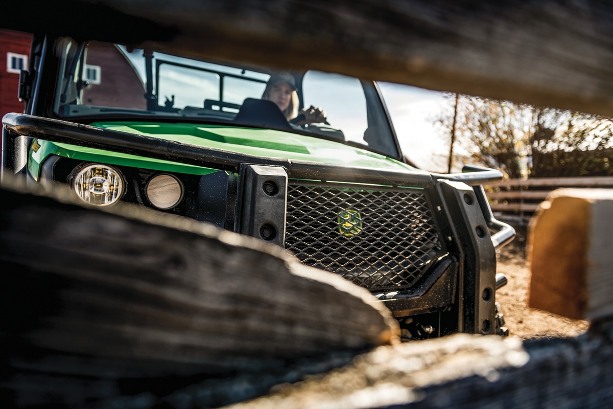 Innovative Iron Awards: John Deere's High-End Signature Edition Gator ...