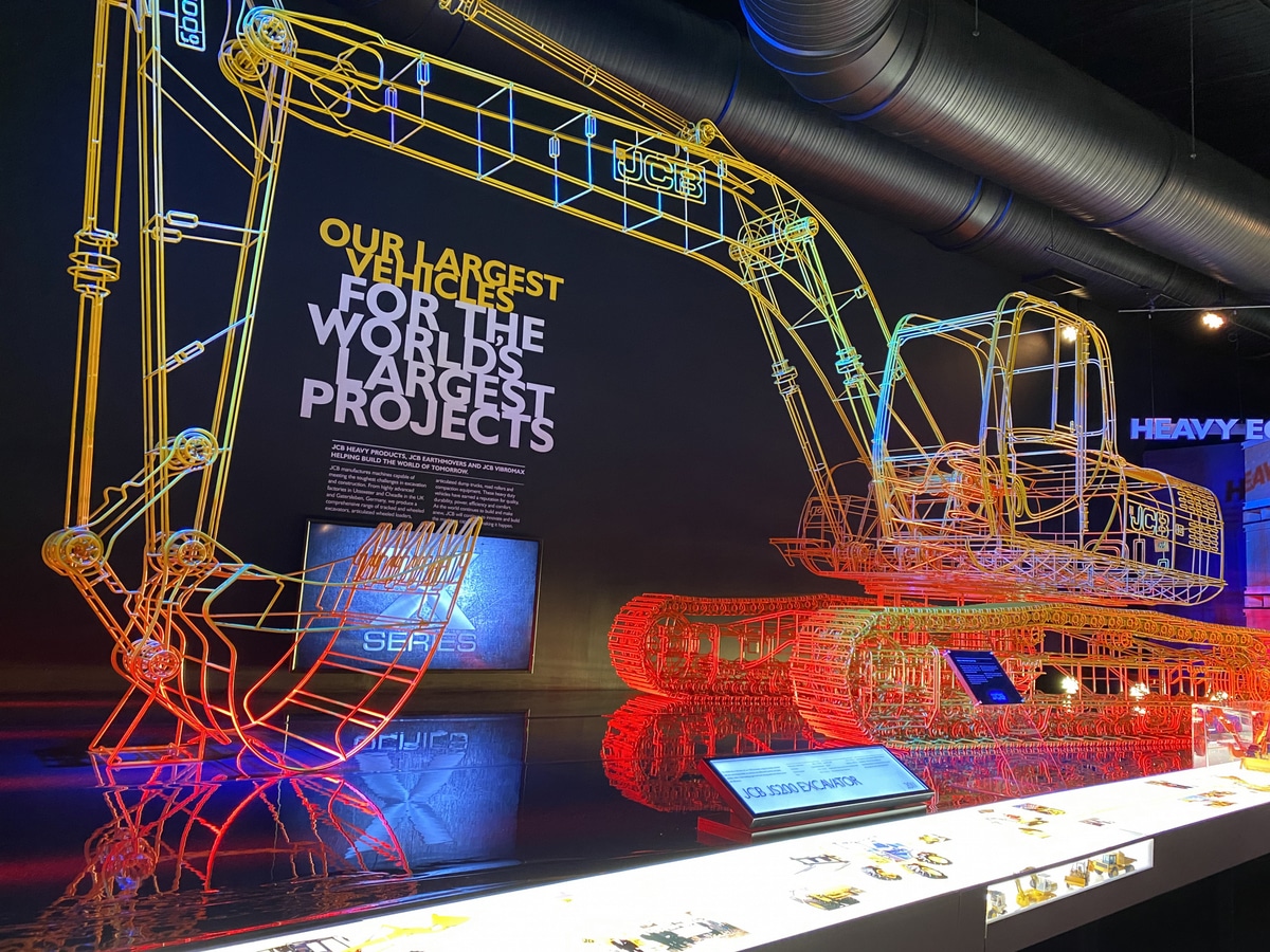 Photos! JCB Announces Hydrogen Combustion Engines with Working ...