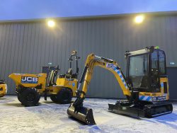 Photos! JCB Announces Hydrogen Combustion Engines with Working ...
