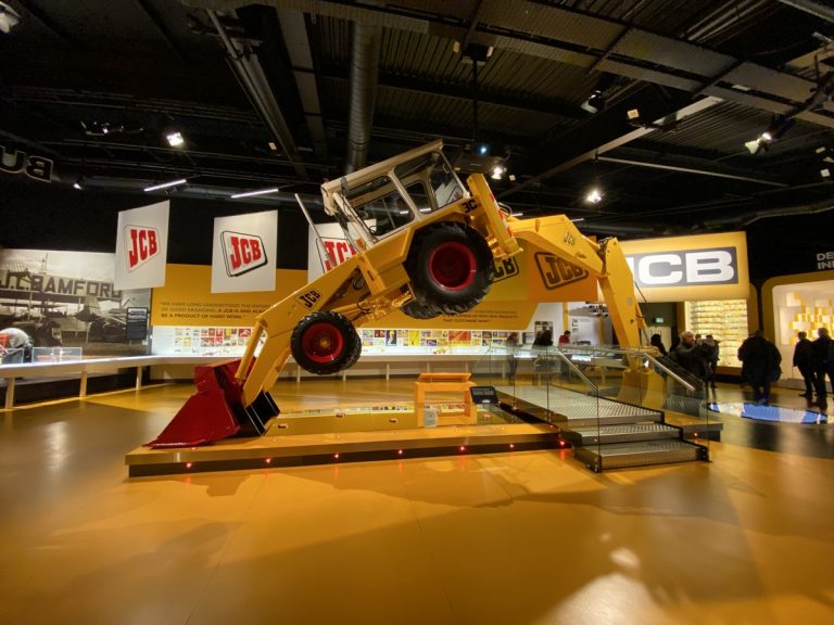 Photos! JCB Announces Hydrogen Combustion Engines with Working ...