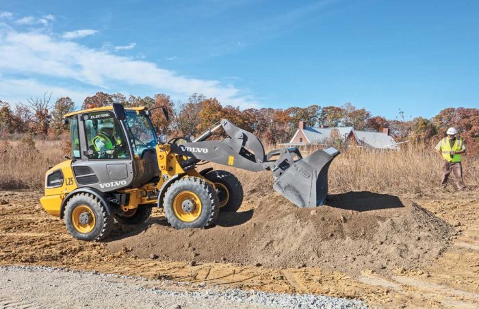 Volvo Compact Wheel Loaders Summarized — 2017 Spec Guide - Compact ...