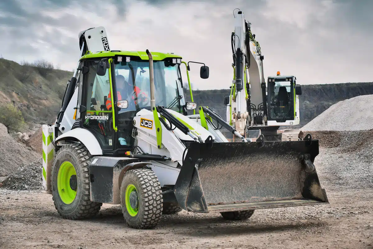 JCB North America Announces Eight-Year, $269M Military Contract for Its ...