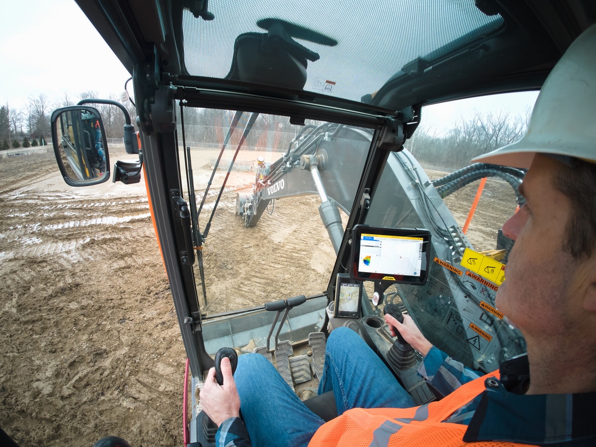 Entry-Level Grade Control Options for Mini Excavators that Won't Break ...