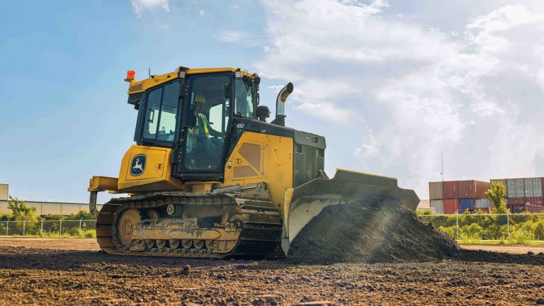 CONEXPO: John Deere Showcases Its Biggest Track Loaders and Skid Steers ...