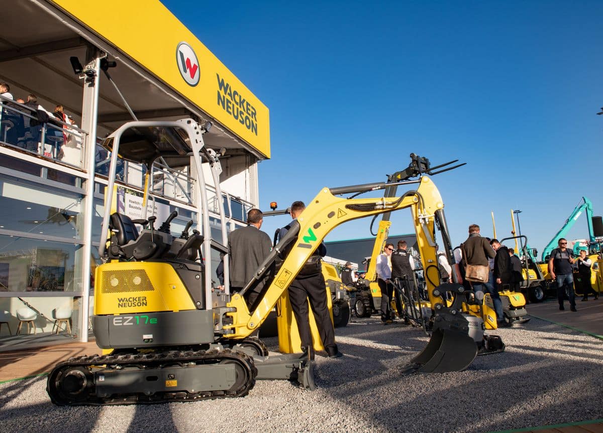 Wacker Neuson's EZ17e Battery-Powered Mini Excavator's US Launch Slated ...