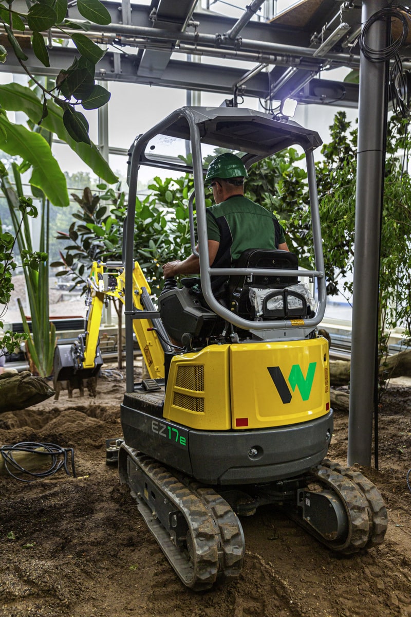 Wacker Neuson's EZ17e Battery-Powered Mini Excavator's US Launch Slated ...