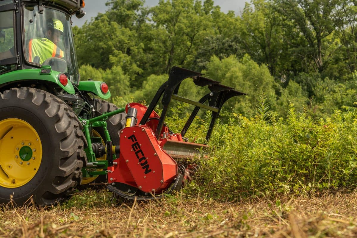 Fecon Launches a New Line of PTO Bull Hog Mulchers Attachments ...