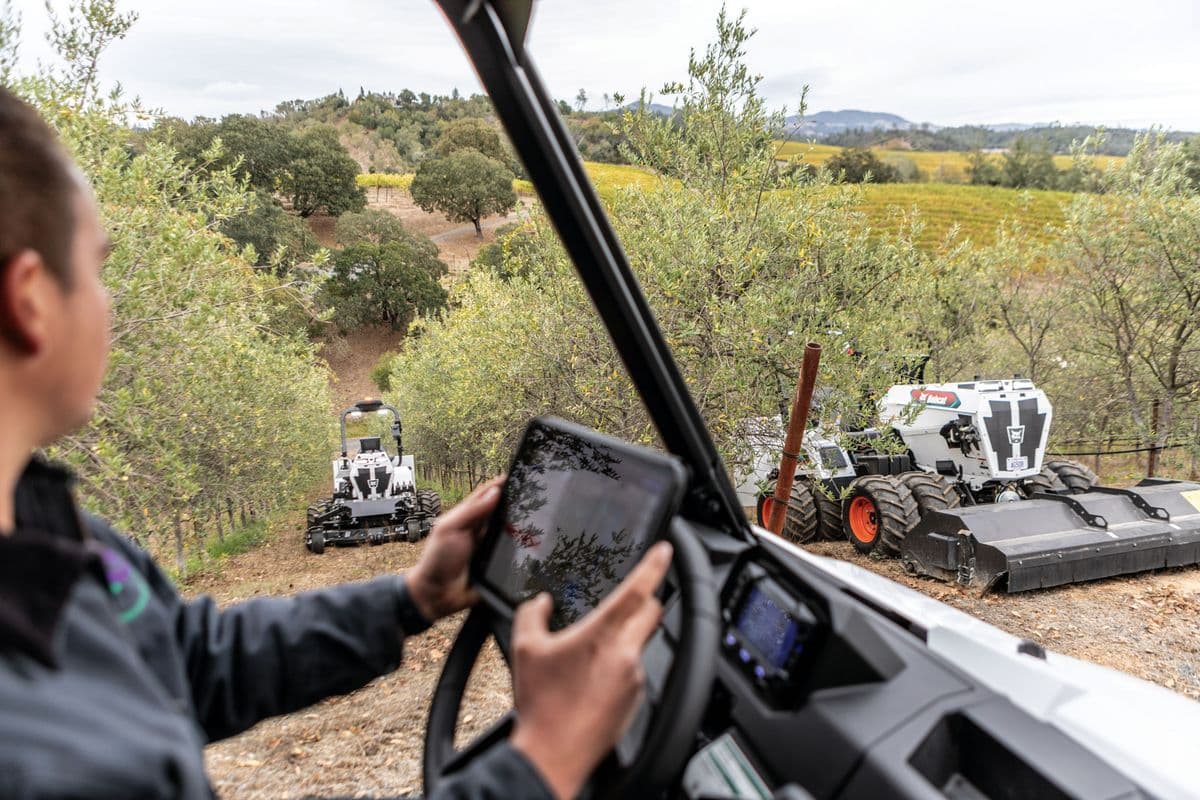 Bobcat Unveils Autonomous Electric Tractor at CES,