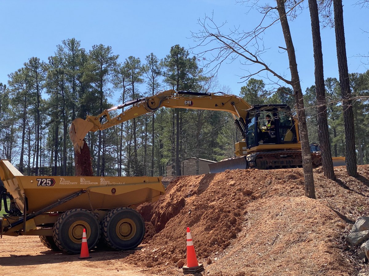 Cat Celebrates Women in Construction with Operator Challenge