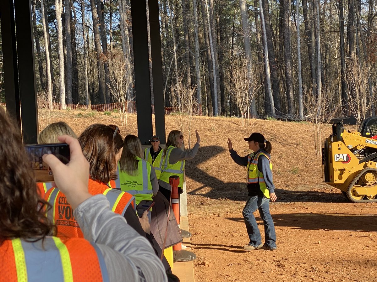 Cat Celebrates Women in Construction with Operator Challenge