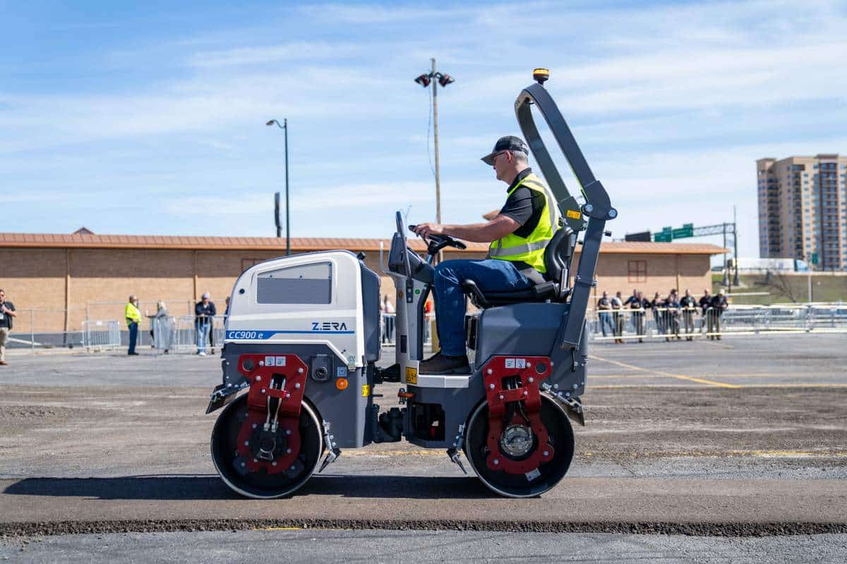 How to Buy a Battery-Electric, Twin-Drum Vibratory Compactor