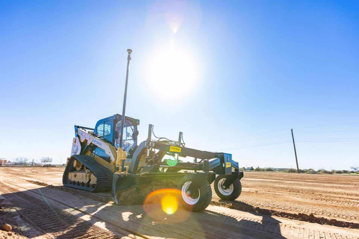 Video: Topcon Grade Control Options for Compact Track Loaders