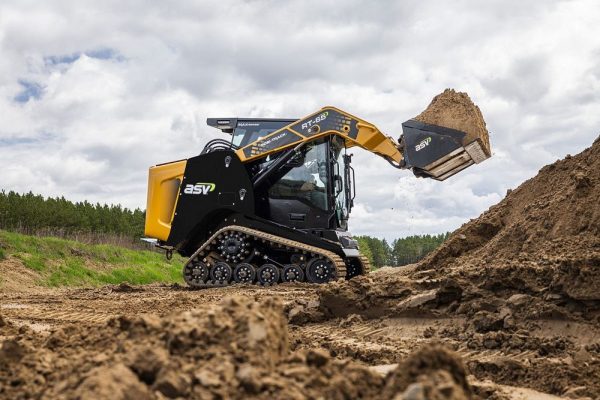 Super CTLs: The Biggest Compact Track Loaders on the Market — Compact ...