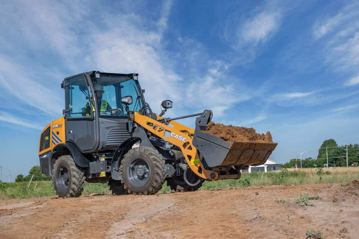 Electric Loaders: Case’s Two E-Loaders and Its 580EV Backhoe — Compact ...