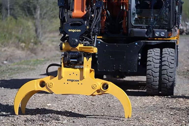 Details, Specs on the engcon EC204 Tiltrotator for Mini Excavators