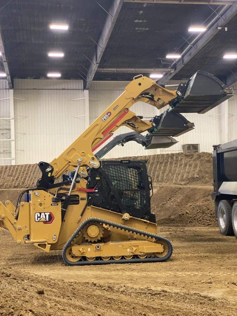 Machine Heads Video: Cat's 285 and 285 XE Track Loaders
