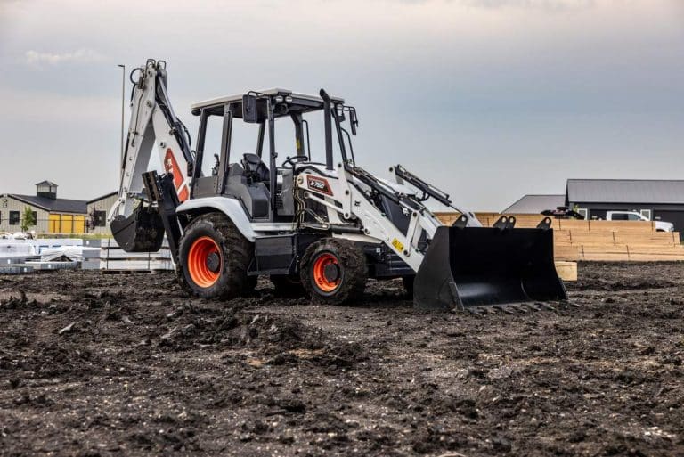 Bobcat B760 Backhoe Loader First Look