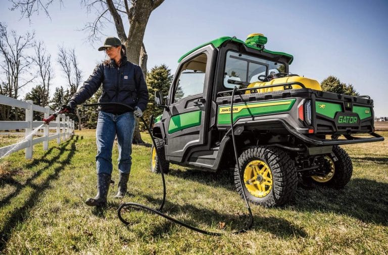 John Deere's Gator XUV 845 and Gator XUV 875 Utility Vehicles