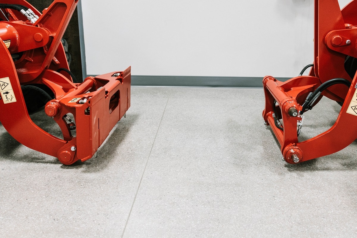 Attachment Coupler Options for Compact Wheel Loaders