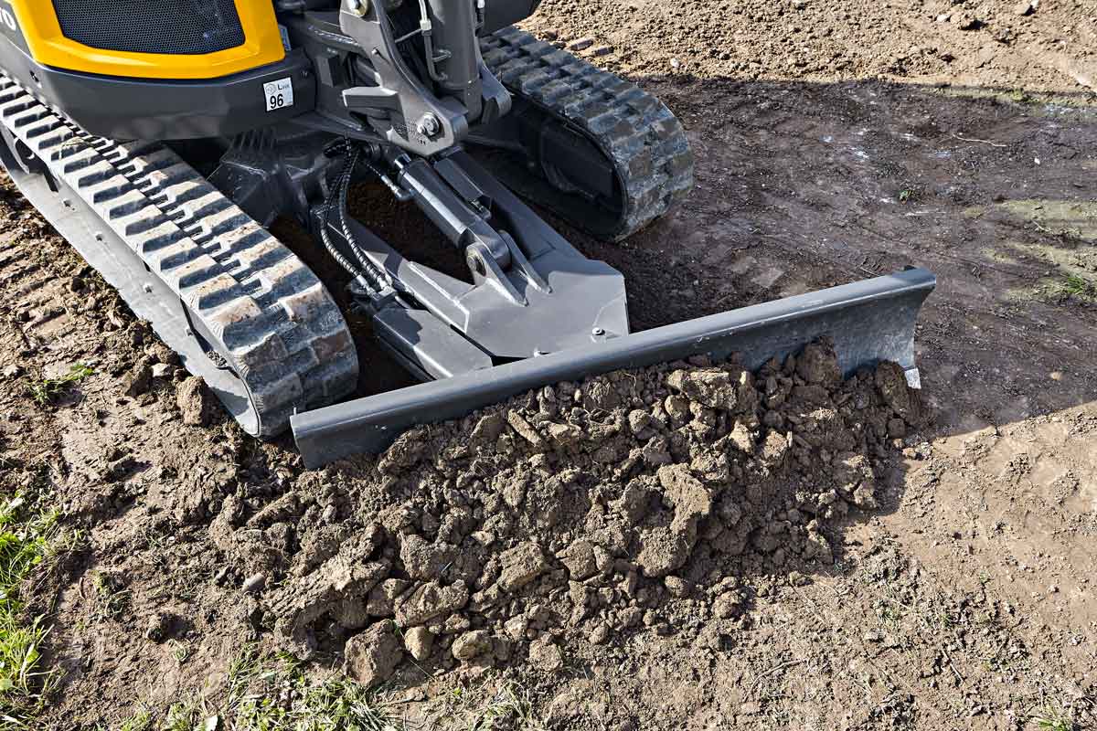Maximize Versatility with the Right Mini Excavator Dozer Blade
