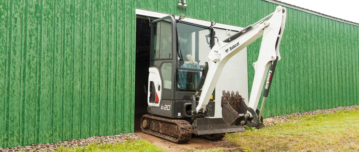 Mini Excavators with Retractable/Expandable Undercarriages
