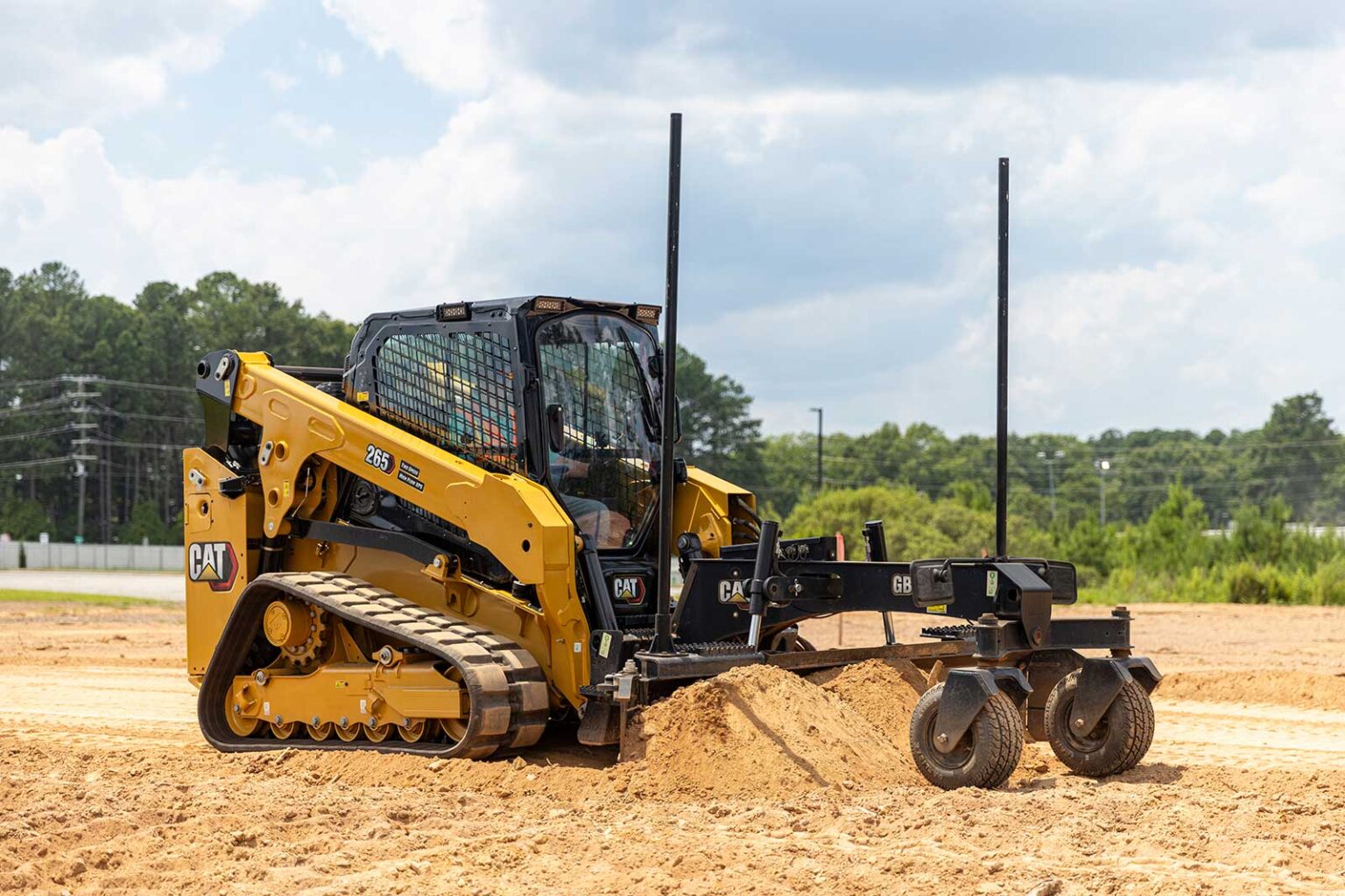 The Missing Piece on Your Jobsite: Cat® Attachments