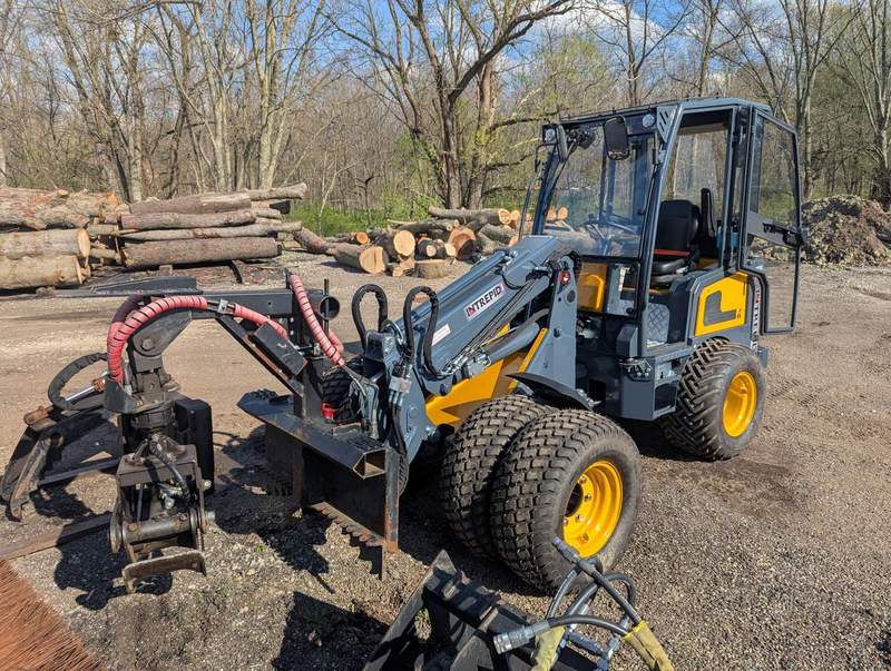 Intrepid Loaders USA Debuts KM180 Tele Small Articulated Loader