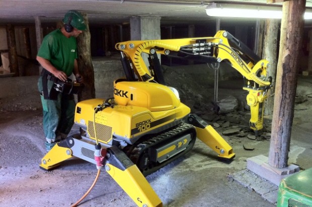 Brokk introduces next gen Brokk 100 remote-control demolition machine ...